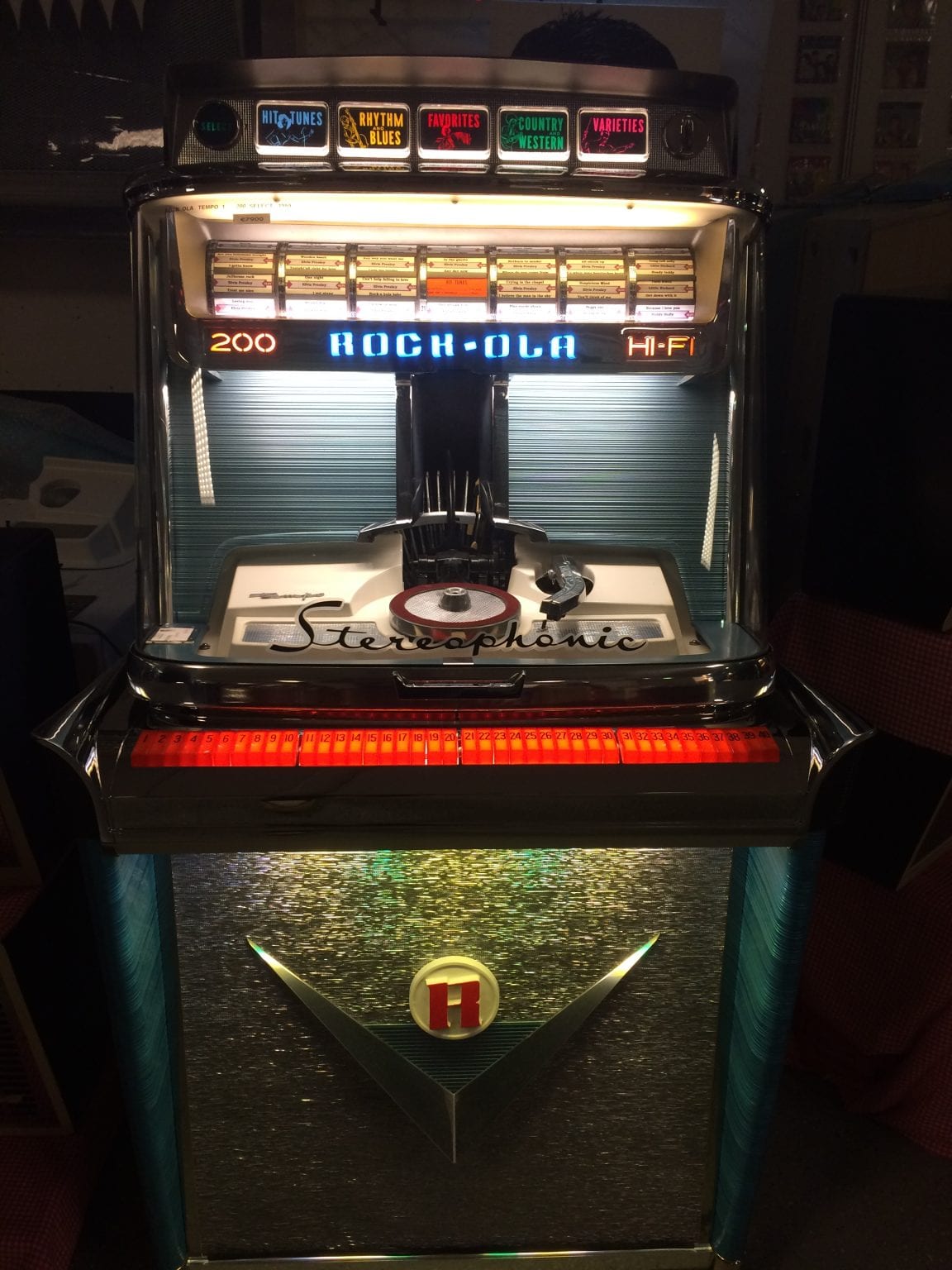 Jukebox Restoration & Repair – Pinball & Jukebox Island